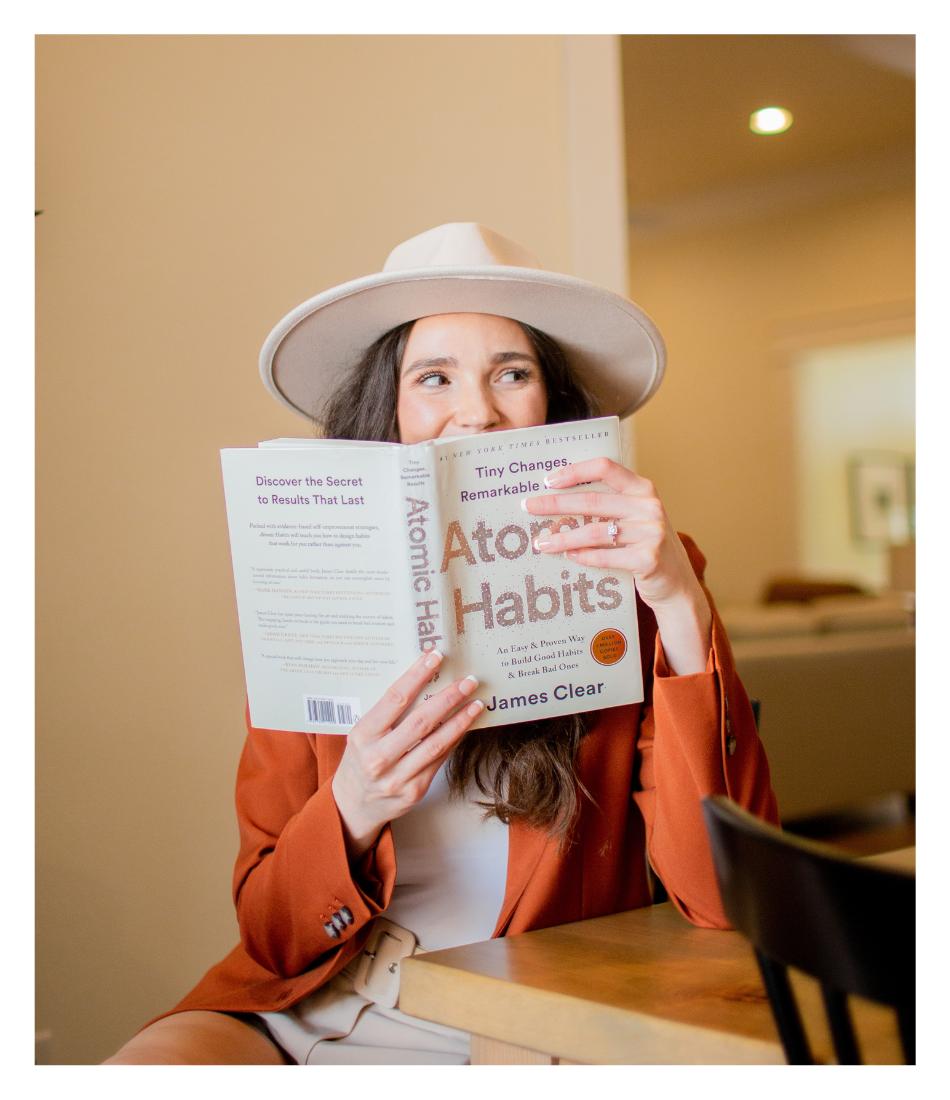 The 6 Best Business Books for Entrepreneurs - Honeywave Creative